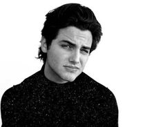 HUMBE | 10 álbumes de la discografía en LETRAS.COM