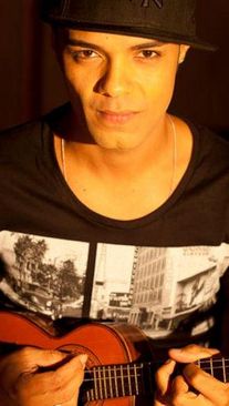 Adriano Ribeiro | 1 álbum de la discografía en LETRAS.COM