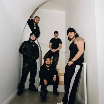 CHAKA - Fuerza Regida (letra de la canción) - Cifra Club