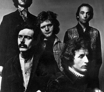 Family - LETRAS.COM (17 canciones)