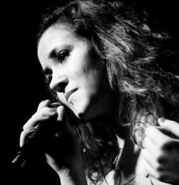 Ana Criado - LETRAS.COM (5 canciones)