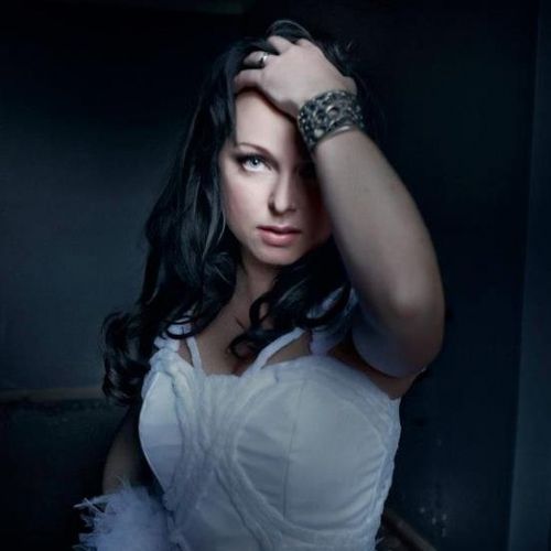 Goth Disco - Dark Sarah (letra da música) - Cifra Club