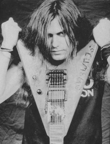 Psychotic Imperator - Kreator (letra da música) - Cifra Club