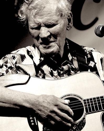 Moody River (acordes) - Doc Watson - Cifra Club