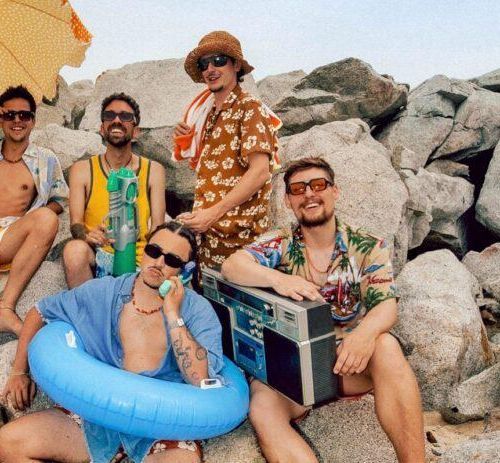 Clar que t'he trobat a faltar (part. Julieta) - The Tyets (letra da ...