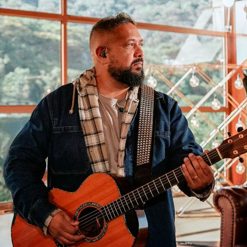 Castelo Forte - Fernandinho (letra da música) - Cifra Club