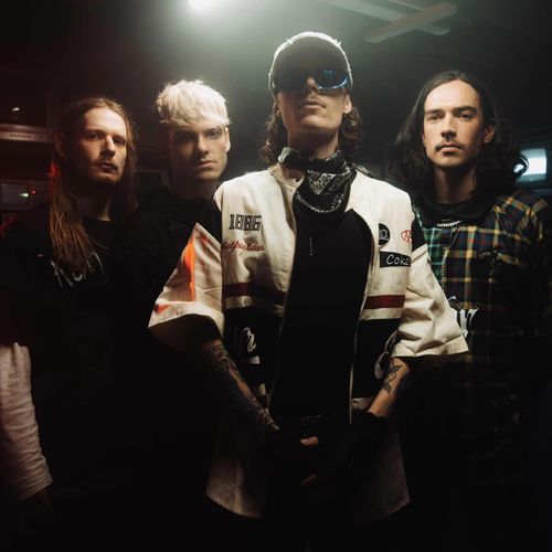 Clickbait - Diamond Construct (letra da música) - Cifra Club