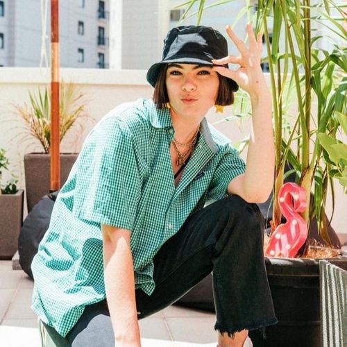 Snail - BENEE - Cifra Club