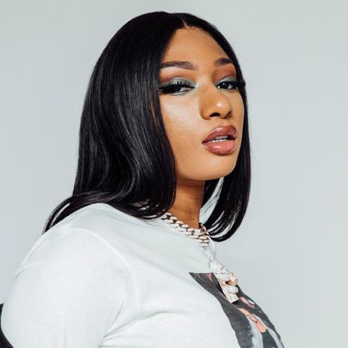 Mamushi (feat. Yuki Chiba) - Megan Thee Stallion (letra da música ...