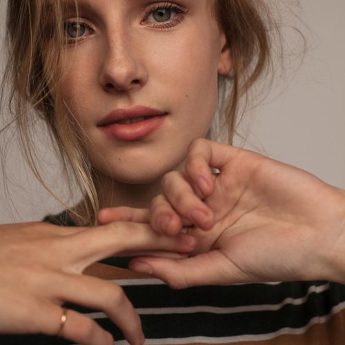 Acid Tooth - Billie Marten (letra da música) - Cifra Club