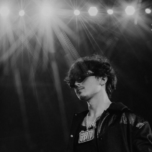 ETA RMX (part. ROA, De La Rose, Yan Block y Omar Courtz) - Luar La L ...