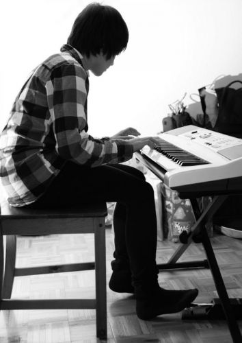 Light Switch (Japanese version) - Shayne Orok (letra da música) - Cifra ...