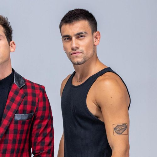 BLANCO Y NEGRO - MYA (Maxi y Agus) (letra da música) - Cifra Club