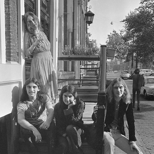 Banks Of Sweet Italy - The Incredible String Band (letra da música ...