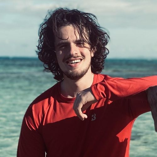 Love In Paradise (feat. Barbara Wangui, Teagan Earley, Kira Stone, Steven Rodriguez, Talya ...