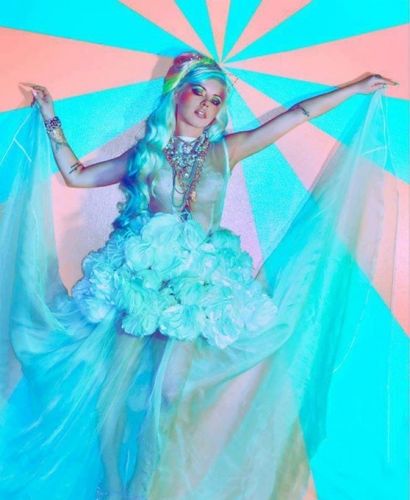 Shadow Works - Kerli (letra da música) - Cifra Club
