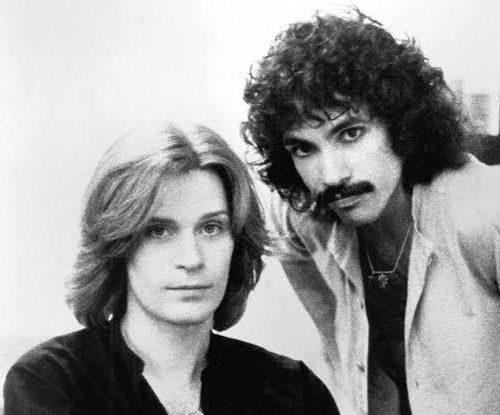 Sara Smile - Daryl Hall & John Oates - Cifra Club