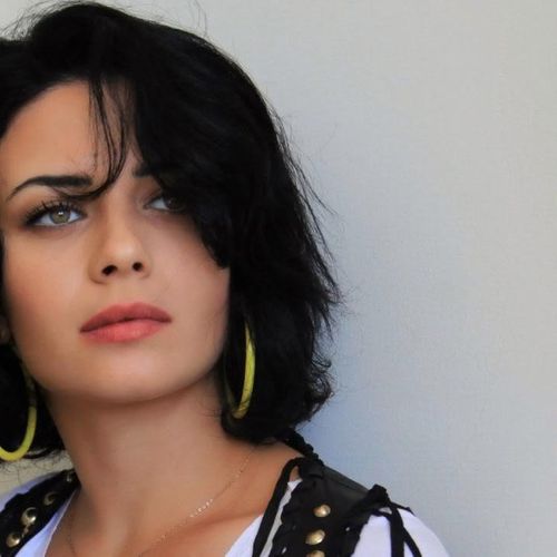 Subservient - Ninet Tayeb (letra da música) - Cifra Club