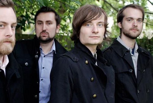 A Rook House For Bobby - iLiKETRAiNS - Cifra Club