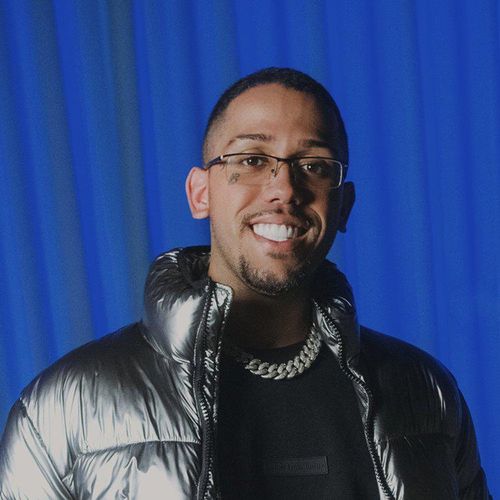 Kikando e Me Olhando (part. MC Tairon) - MC Braz (letra da música ...