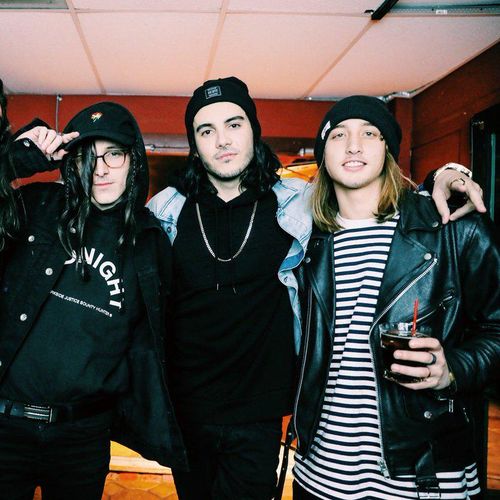 Meddle About - Chase Atlantic - Cifra Club