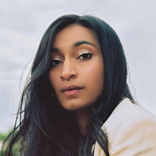 Janani K. Jha | Cifra Club