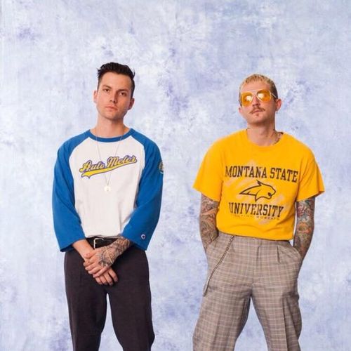 Sad People Dancing - La Bouquet (letra da música) - Cifra Club