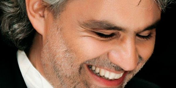 Andrea Bocelli grava música com Jennifer Lopez; ouça | Blog do Cifra Club