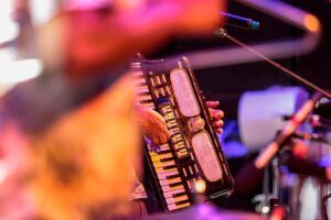8 estilos musicais brasileiros pra entender nossa cultura | Blog do ...