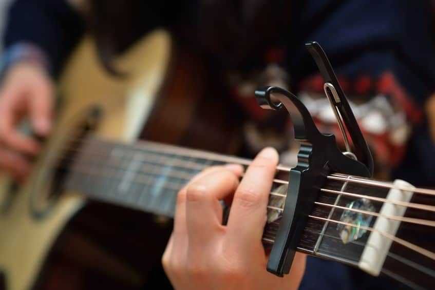 Dicas de como usar capotraste no violão ou na guitarra | Blog do Cifra Club