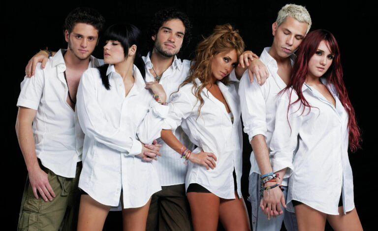 Relembre as 12 melhores músicas do RBD - LETRAS.MUS.BR