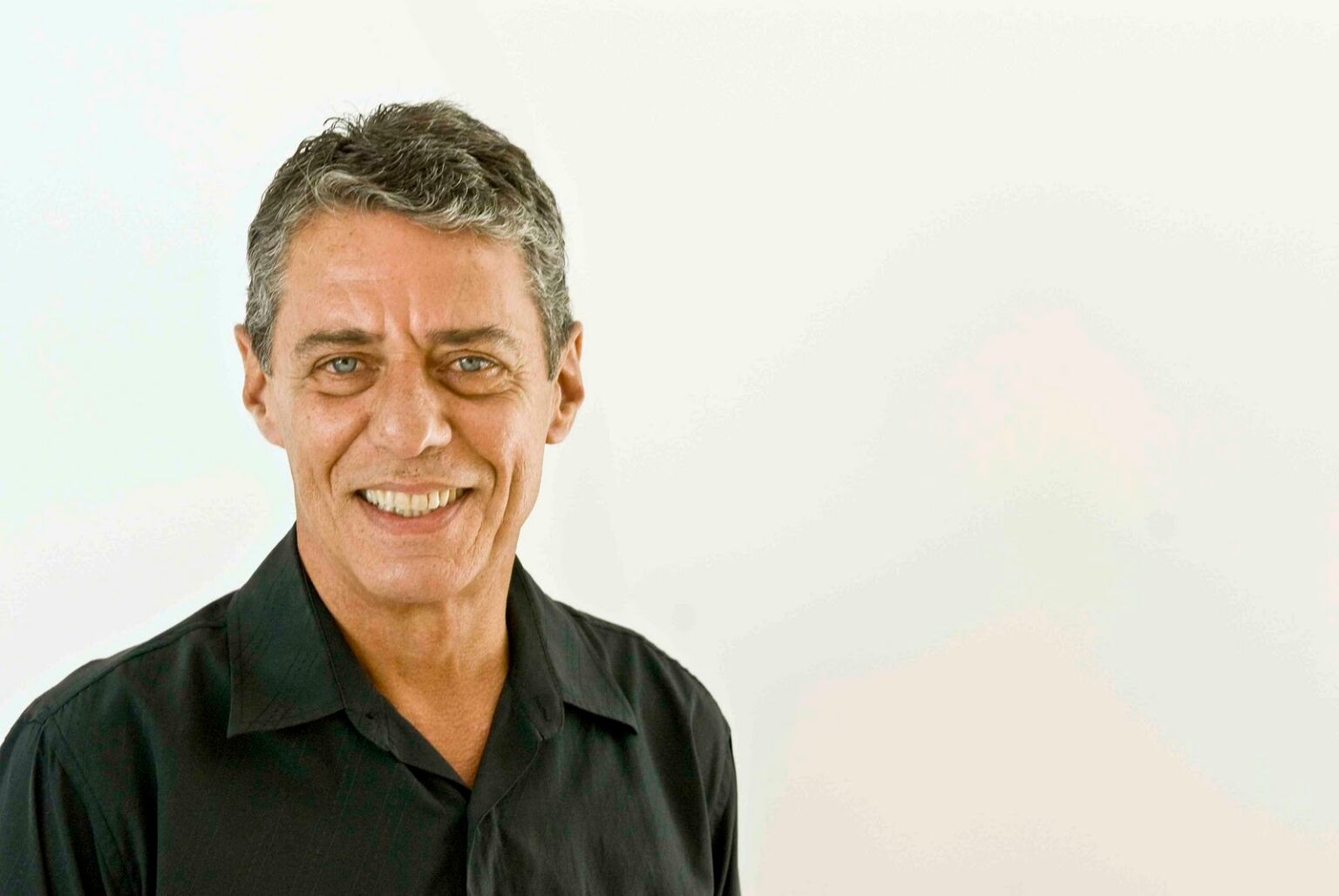 As 40 melhores frases do Chico Buarque, grande nome da MPB - LETRAS.MUS.BR
