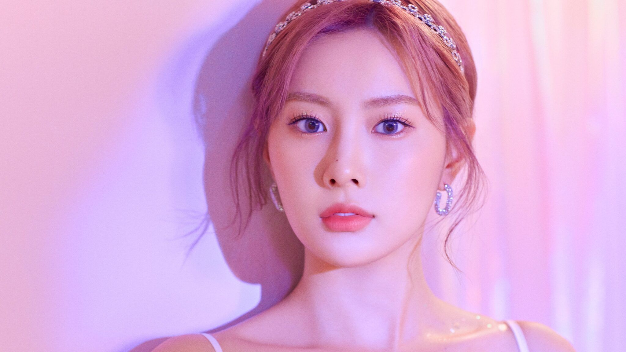 IZ*ONE: conheça as 12 membros do sucesso nipo-coreano - LETRAS.MUS.BR