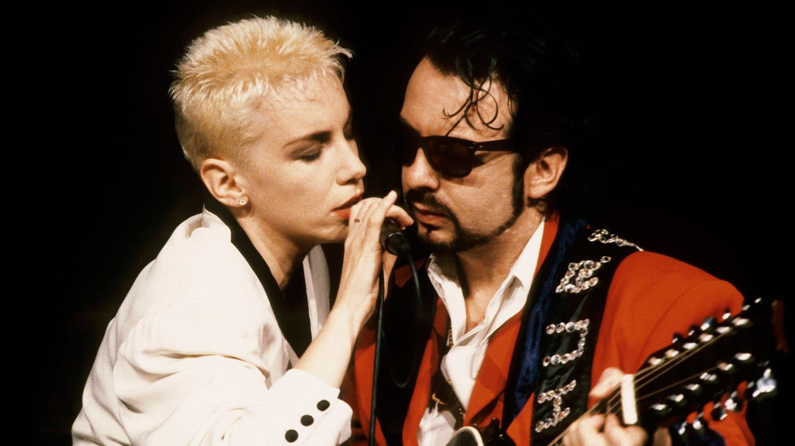 Banda Eurythmics: relembre a discografia do duo dos anos 80 - LETRAS.MUS.BR