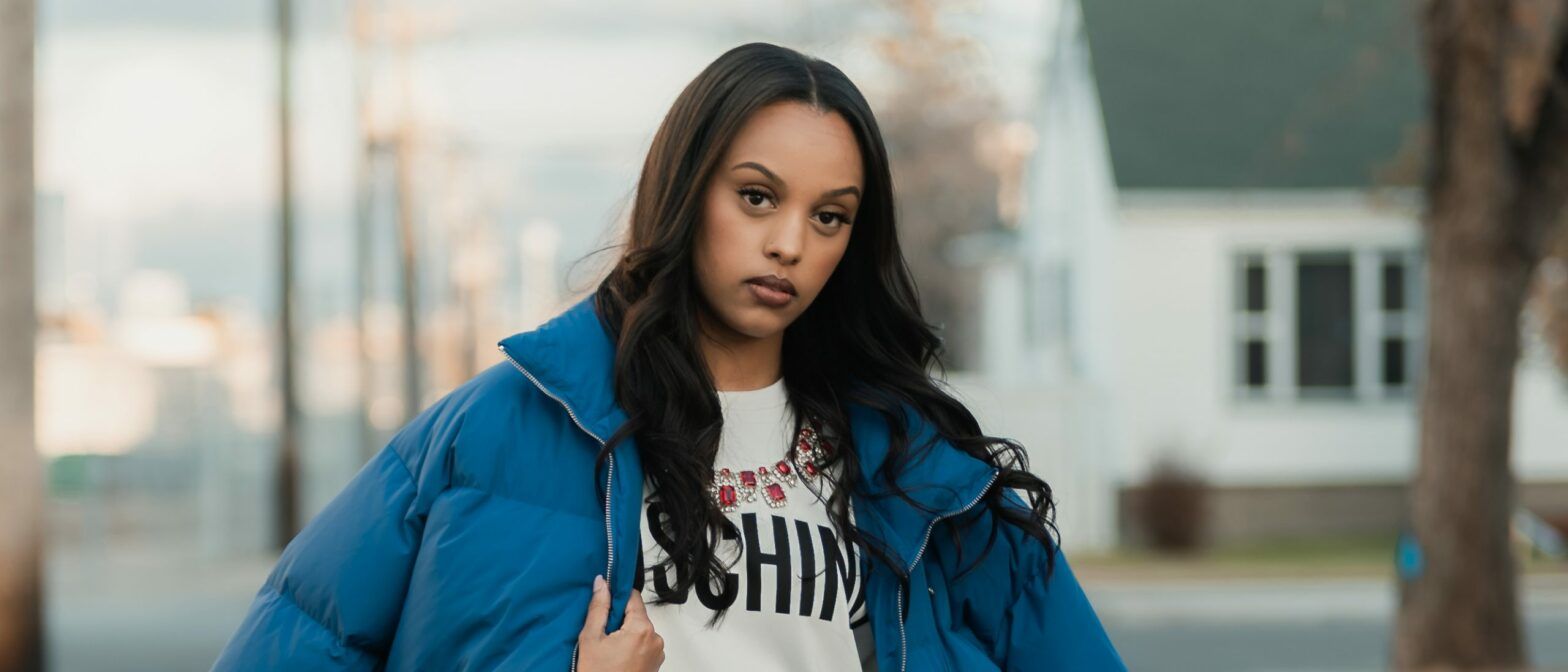 Quem é Ruth B: conheça a biografia da cantora que é hit no TikTok ...