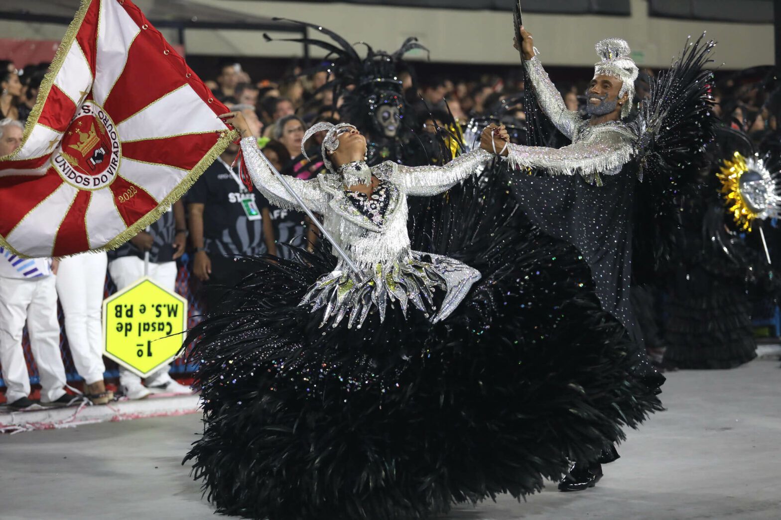 Samba-enredo da Viradouro 2023: análise completa - LETRAS.MUS.BR