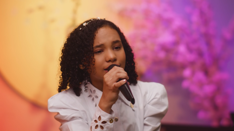 Frases de Maria Marçal: confira as melhores para adorar - LETRAS.MUS.BR