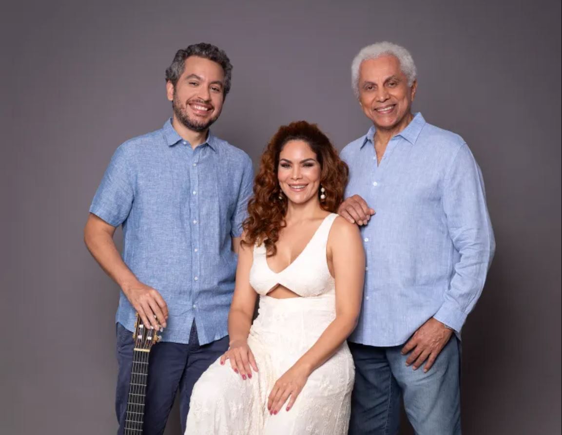 Biografia de Paulinho da Viola: um dos maiores nomes do samba - LETRAS ...