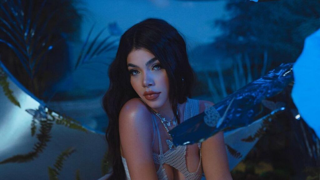 Quién es Kenia OS: conoce más de la cantante y celebridad mexicana - LETRAS.COM