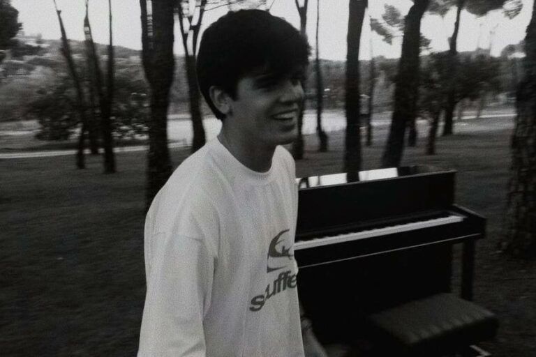 Quién es Iñigo Quintero: el cantante de Si No Estás en el Top 1 Global ...