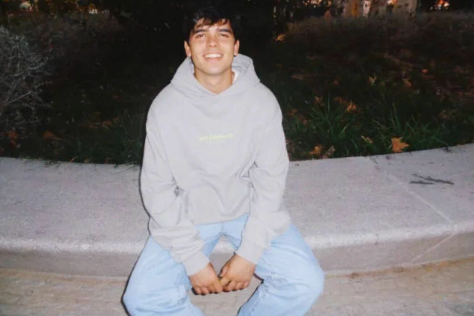 Quién es Iñigo Quintero: el cantante de Si No Estás en el Top 1 Global ...