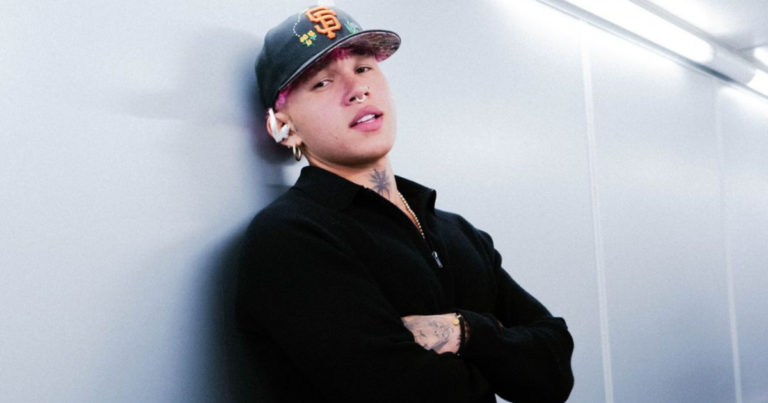 Quién es Beéle: biografía del cantante colombiano del momento - LETRAS.COM