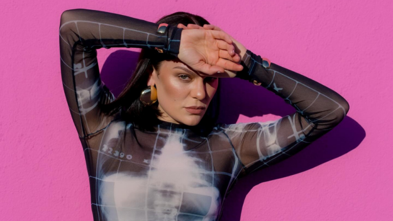 Un ejemplo de superación: conoce la biografía de Jessie J - LETRAS.COM