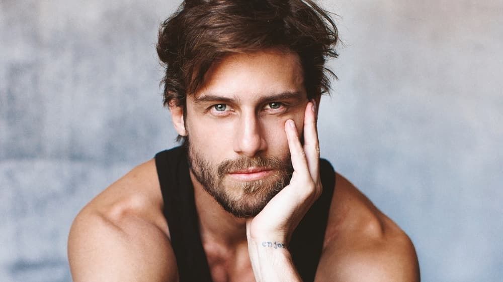 Quem é Matheus Martins, o novo peão de A Fazenda? - LETRAS.MUS.BR