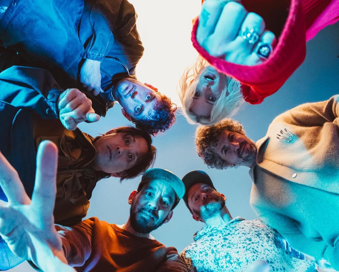 Linkin Park anuncia novo single ‘Up From The Bottom’ e turnê global - LETRAS.MUS.BR