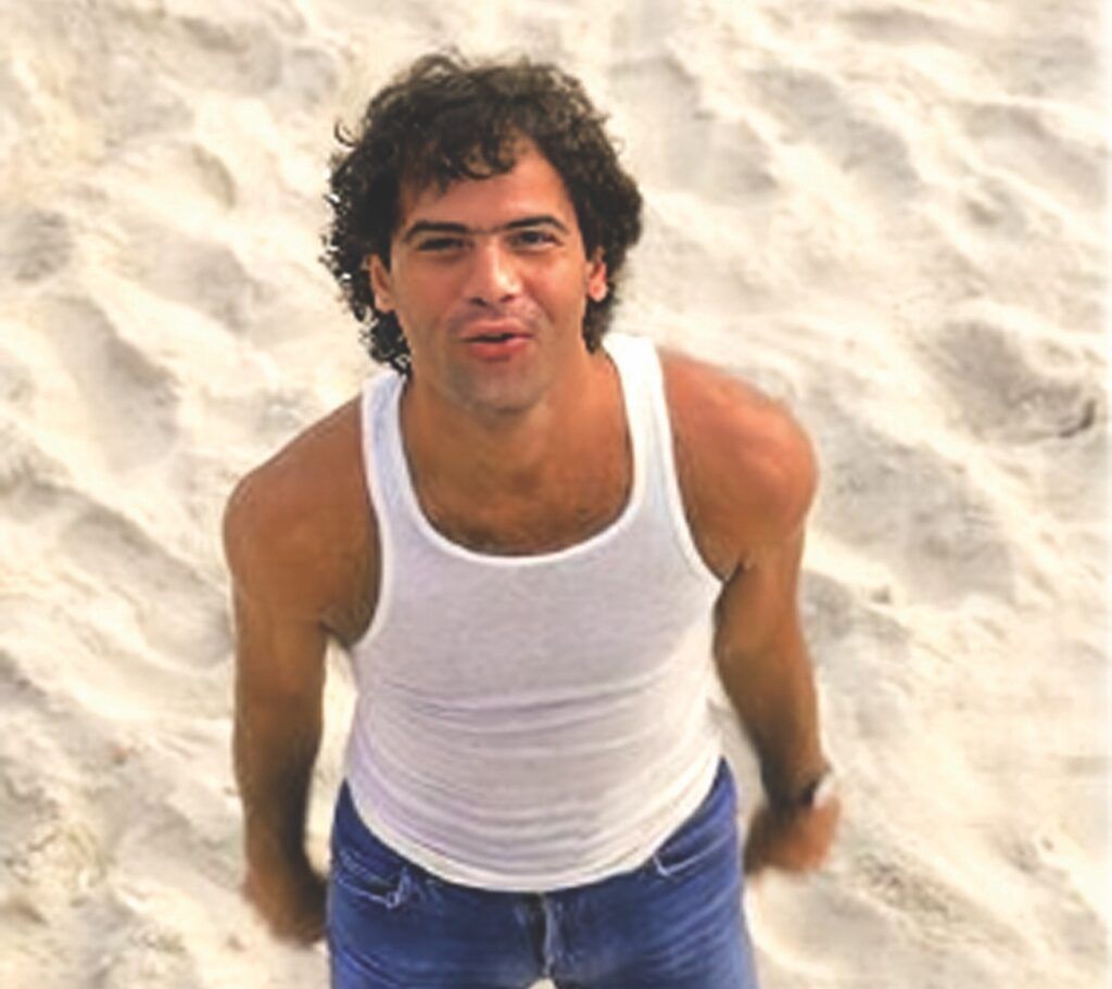 Exposição ‘Cazuza Exagerado’ no Rio leva fãs em jornada pelos 40 anos ...