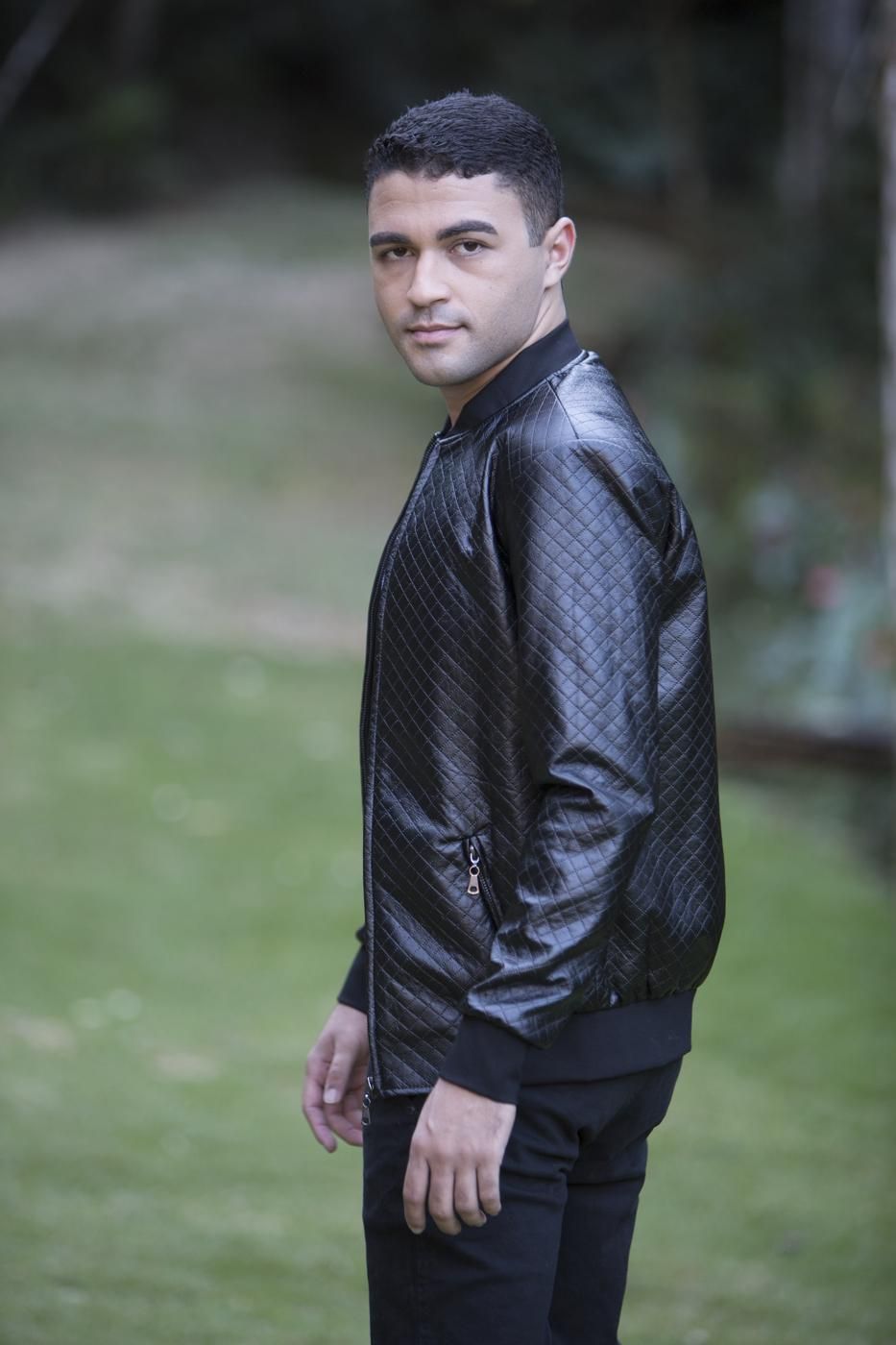 Debaixo da Promessa (4 fotos) | Cantor Luan Felipe