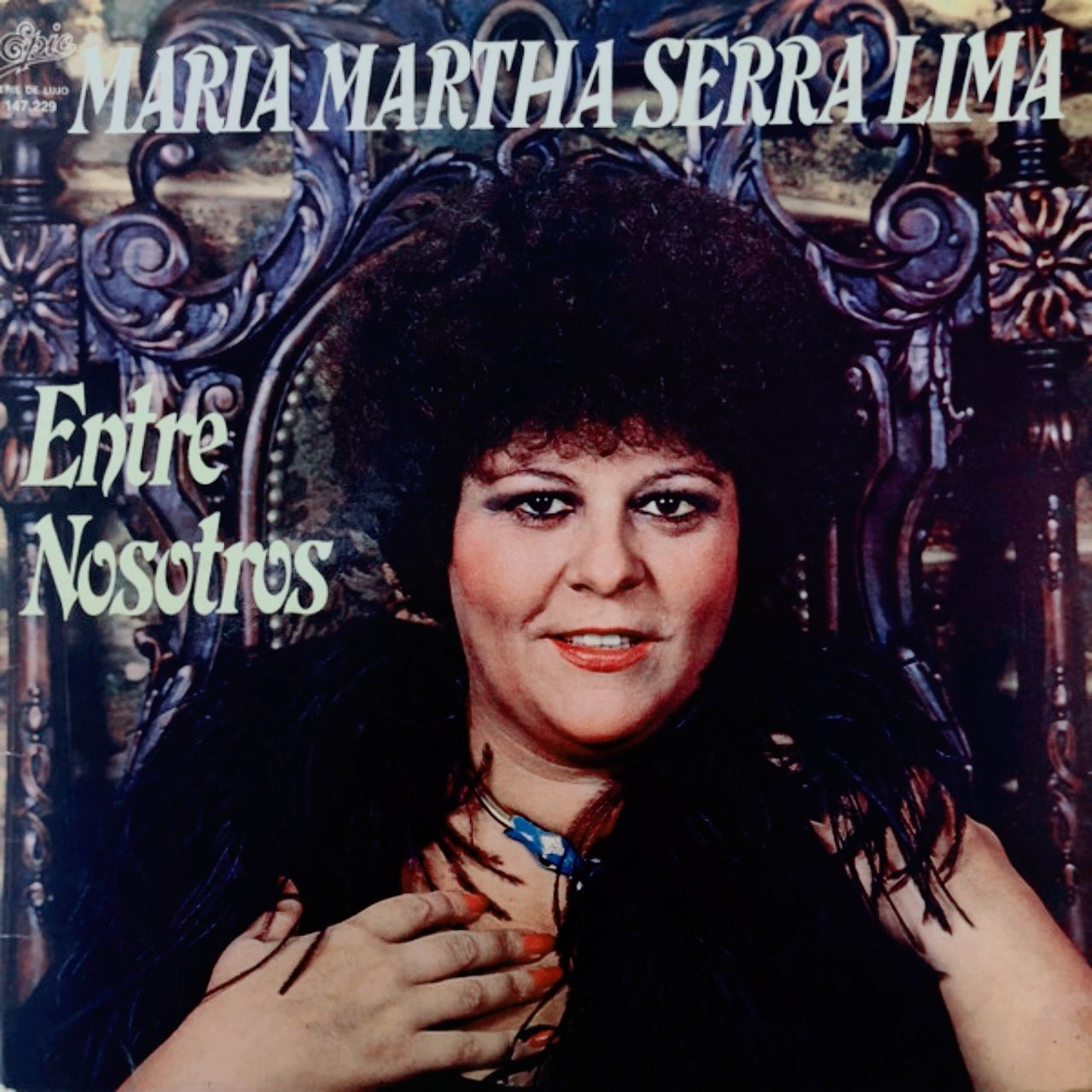 Entre Nosotros | Álbum de María Martha Serra Lima - LETRAS.COM