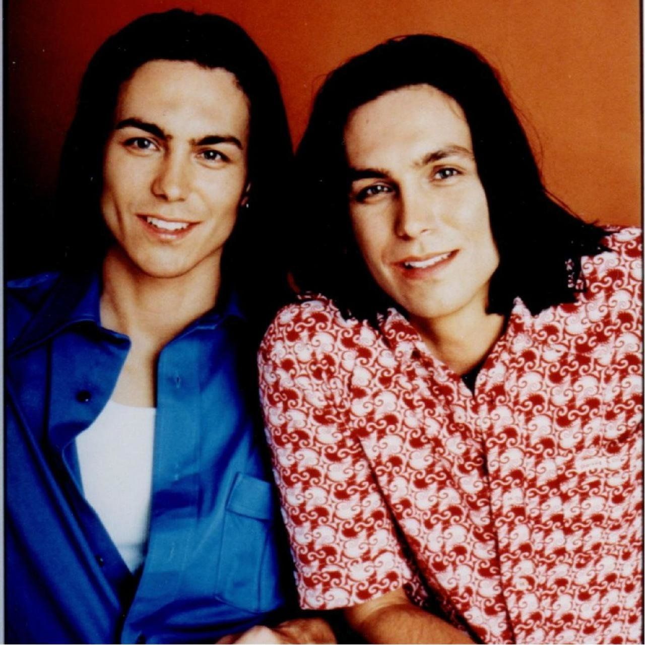 Swirl 360 | 4 álbumes de la discografía en LETRAS.COM