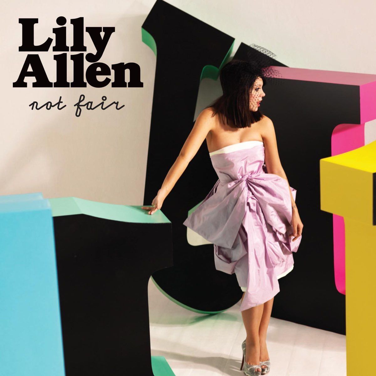 Lily Allen | 35 álbuns da Discografia no LETRAS.MUS.BR